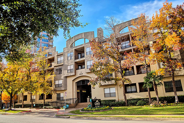 ⭐ Second Chance Leasing Uptown / Highland Park | 1 Bedroom Townhome ...